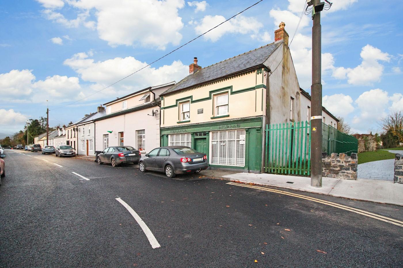 Fancy a lock-in? Take a tour of this former public house going under ...