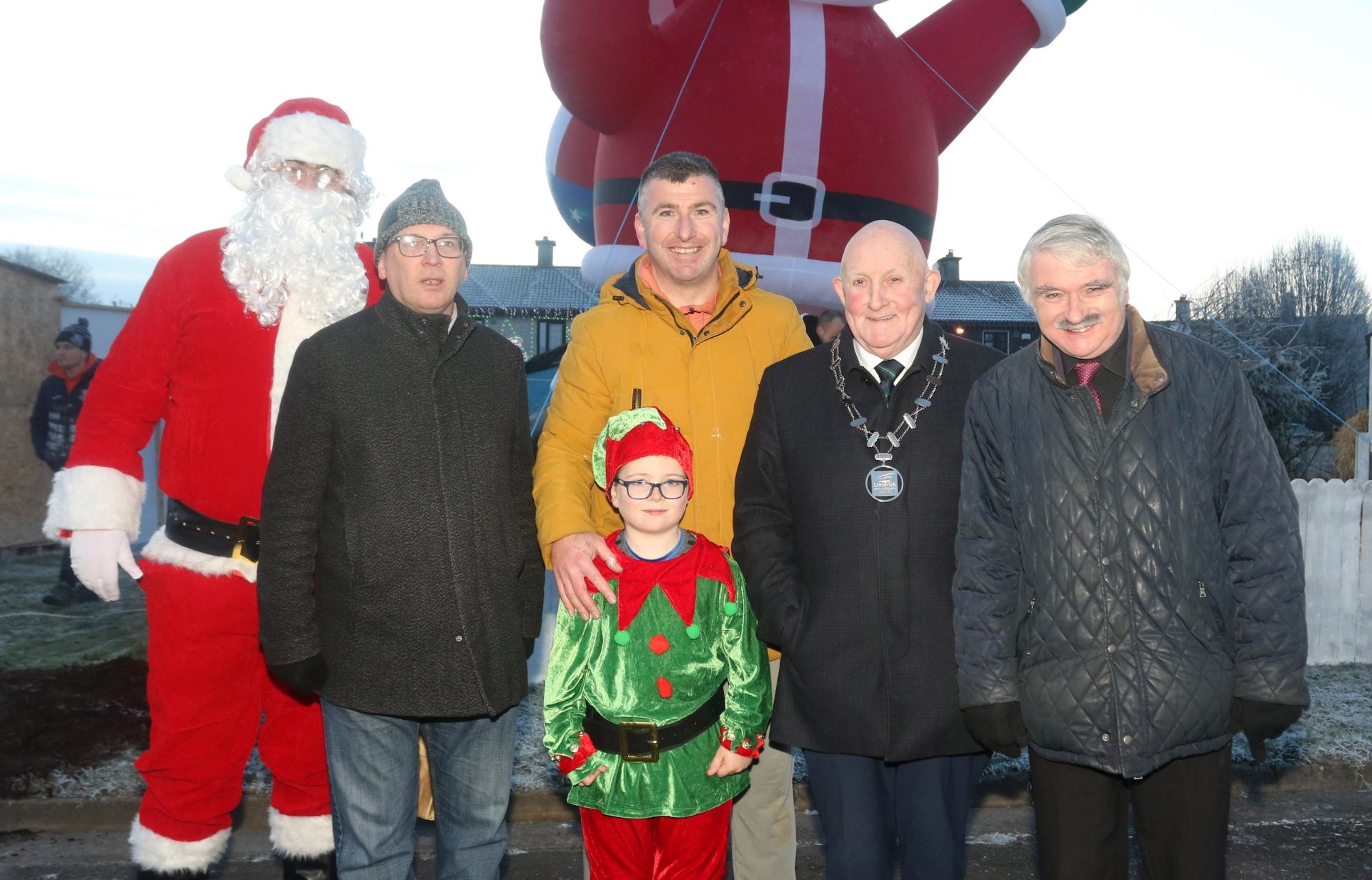 In Pictures: Giant Santa touches down in Limerick estate - Page 1 of 14 ...