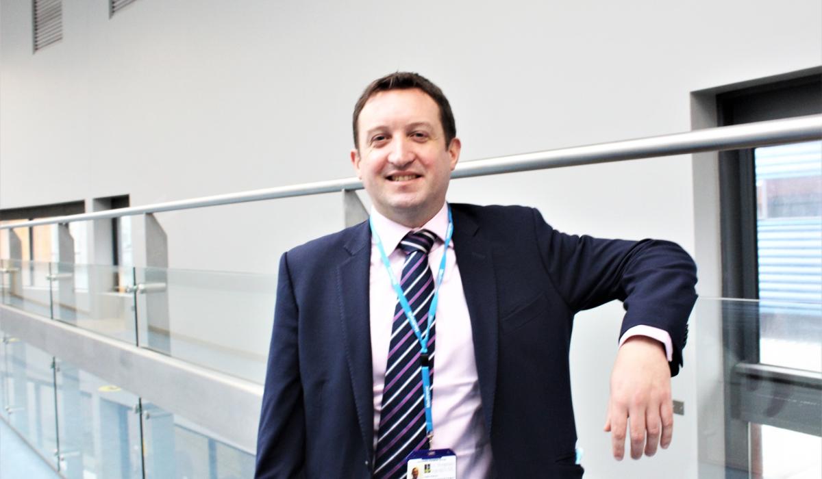 Limerick surgeon delivers prestigious presentation on his decorated ...