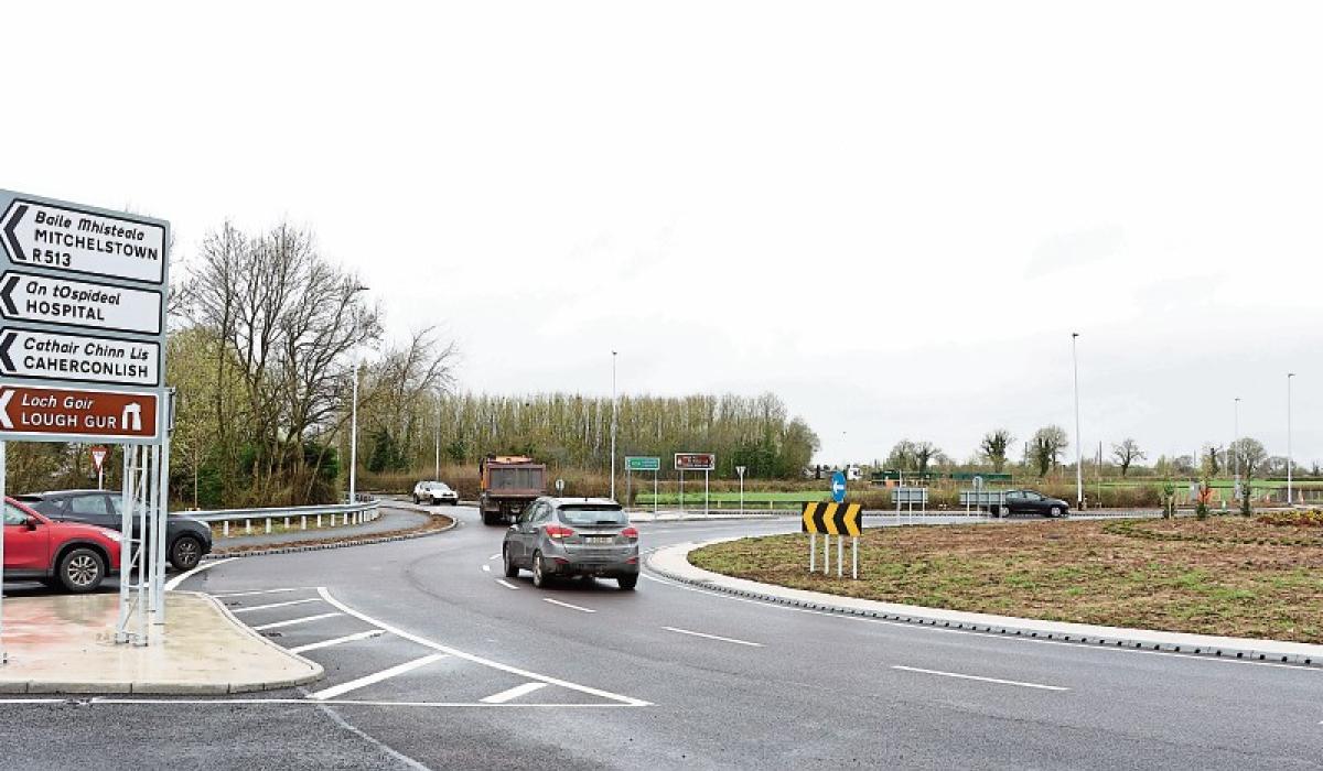Council U-turn over 'confusing' road markings at roundabout on busy ...