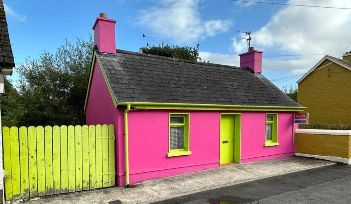 PICTURES: Ireland's brightest cottage for sale for €50k - but it hides ...
