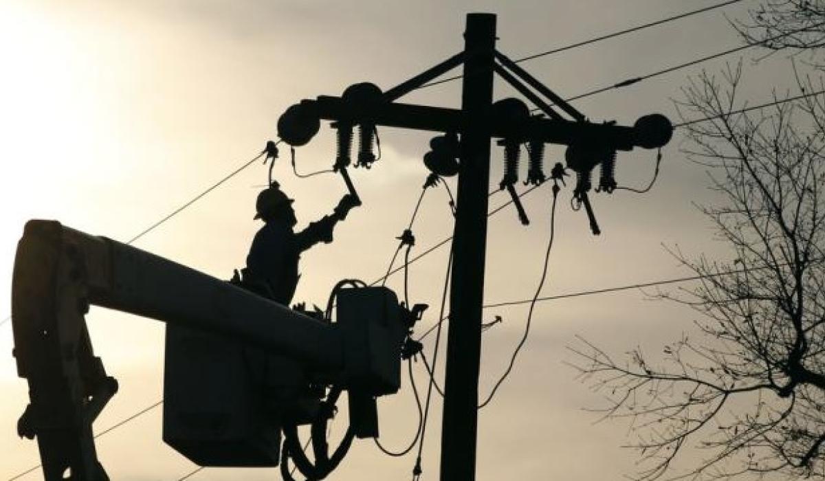 UPDATE: ESB warns some areas could remain without power for over a week ...