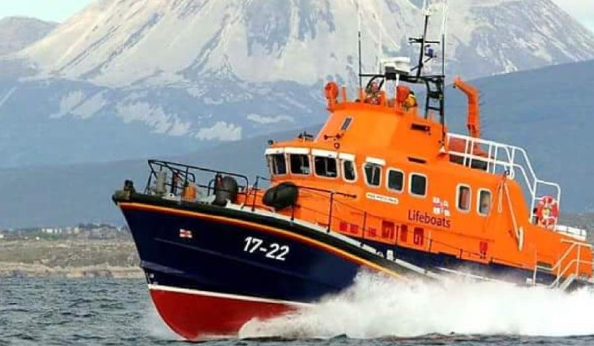 Five brought ashore after dramatic 26-hour rescue mission off Irish ...