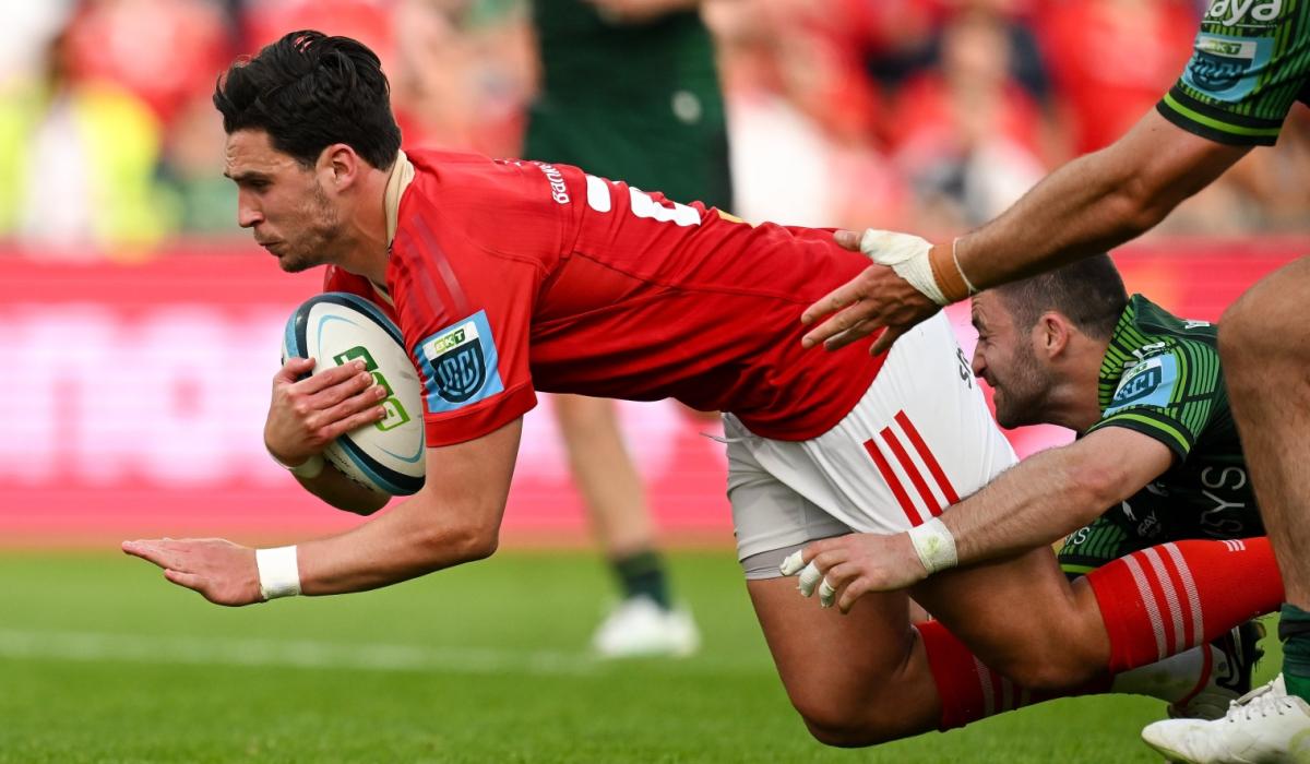 Munster Rugby rack up 'magnificent seven' in resounding URC bonus point ...