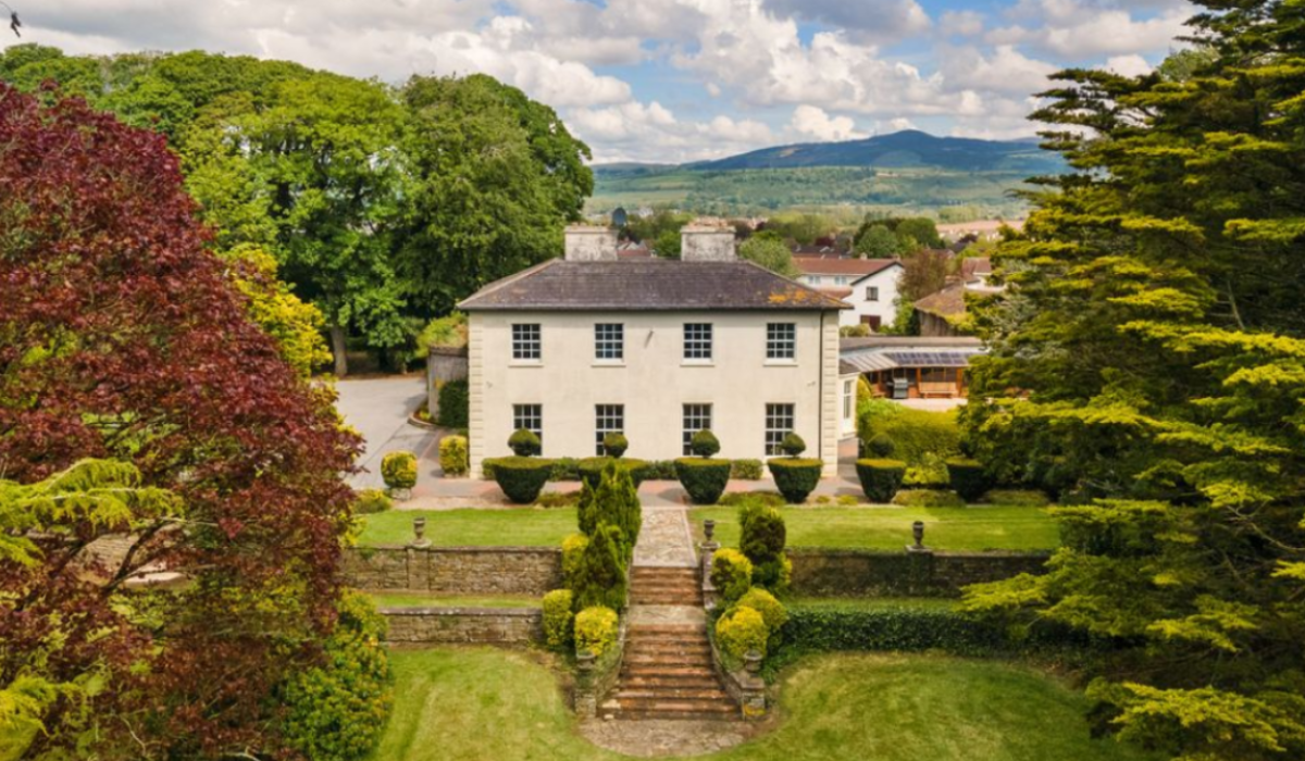 PROPERTY: Is this 6-bed beach-front mansion the most beautiful home in ...