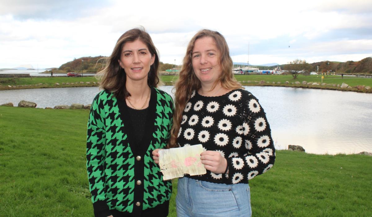 Woman travels over 3,000km to Irish beach where message in bottle ...