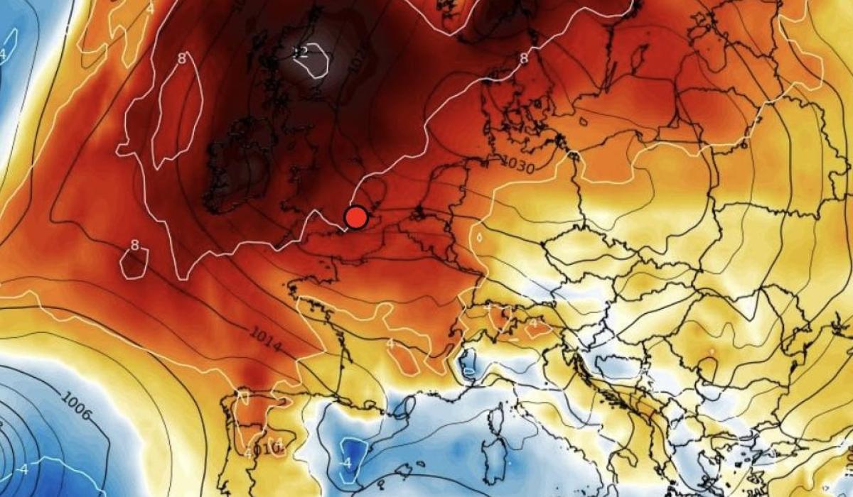 LATEST: Ireland red hot on weather maps as forecasters predict 21C sun ...