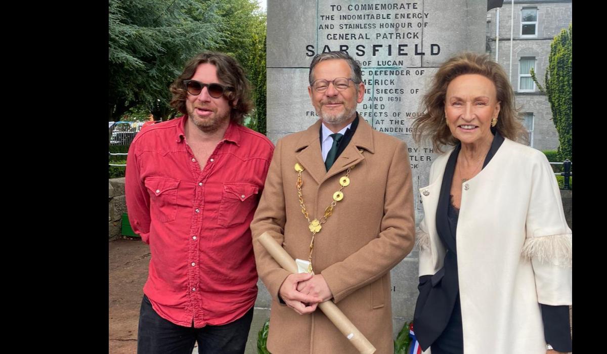 My Week with Celia Holman Lee: Sarsfield statue sparkles again ...