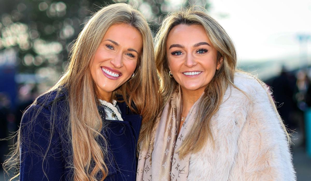 IN PICTURES: Racegoers flock to spectacular Christmas racing fixtures ...