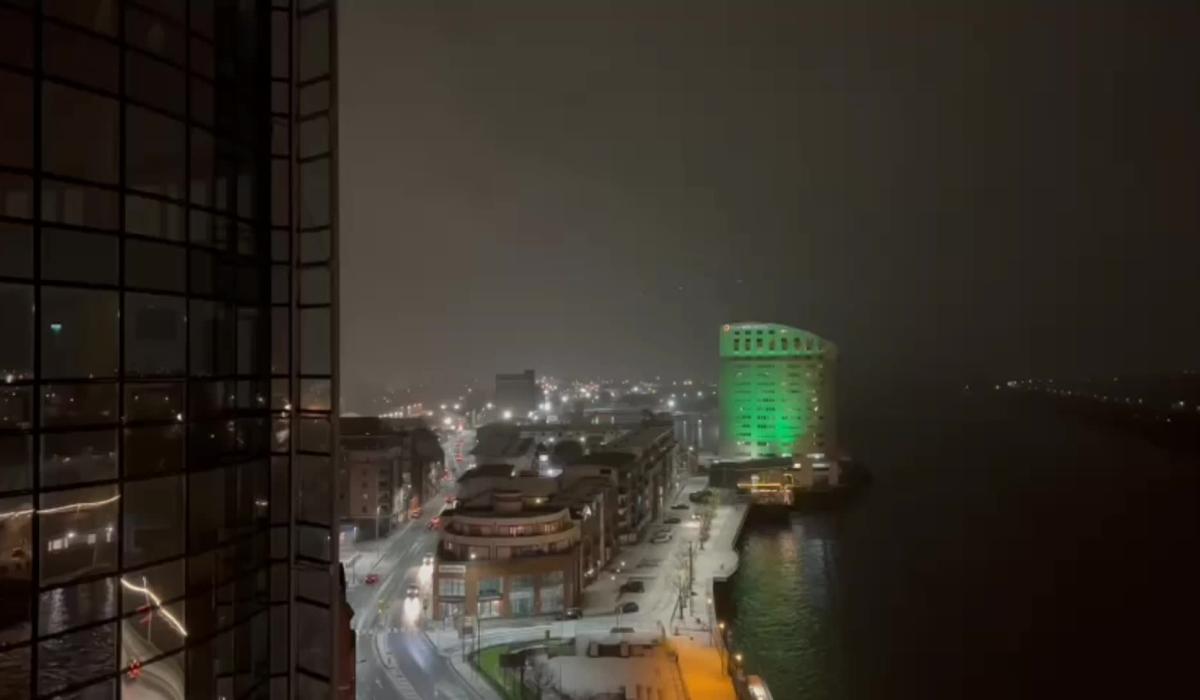 Snowfall in Limerick as weather warning remains in place - Limerick Live