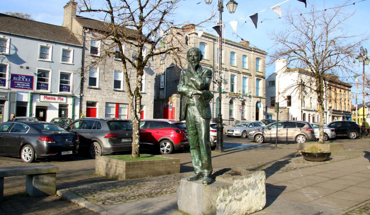 Chief Superintendent visits Limerick town to discuss Halloween violence ...