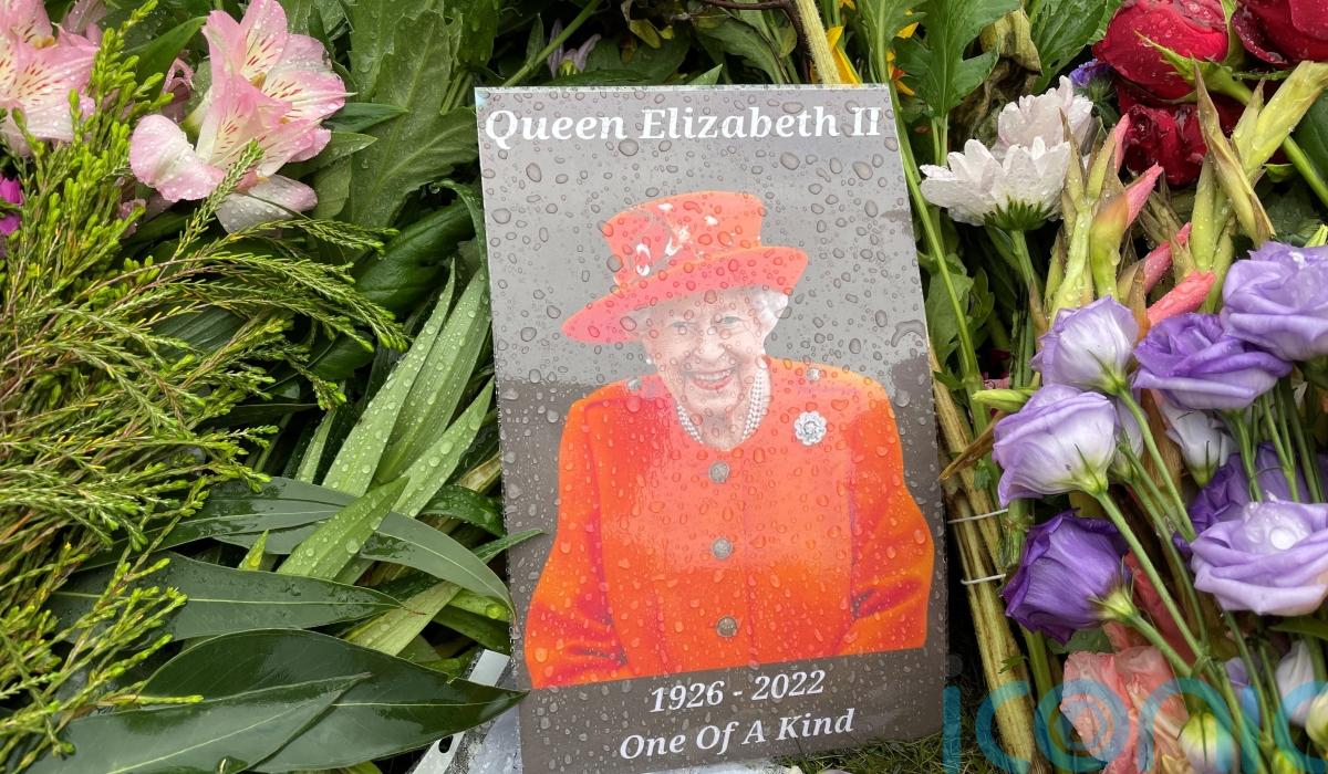 Micheal Martin and Michael D Higgins to attend Irish service for Queen ...