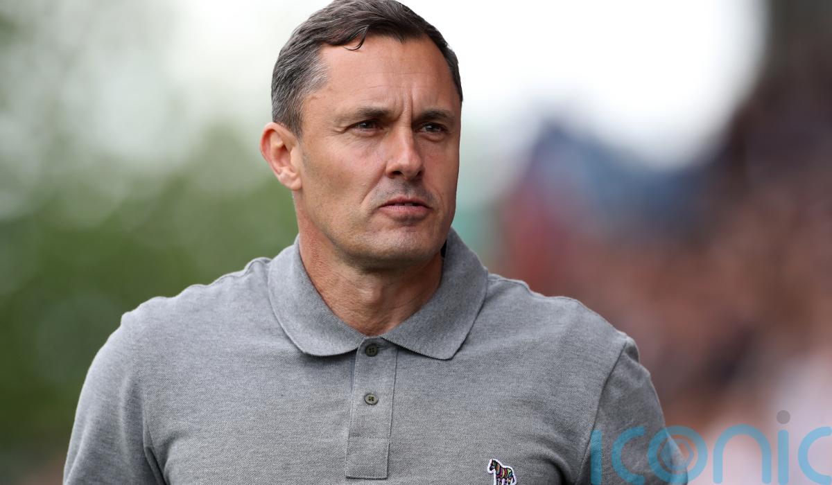 Paul Hurst forced into changes as Grimsby host high-flying Stevenage ...