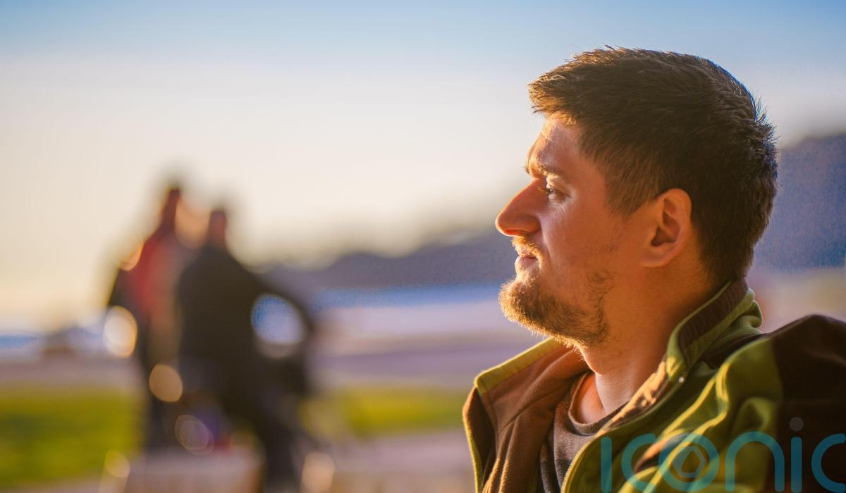 Men's mental health advocates urge people to look for signs someone ...