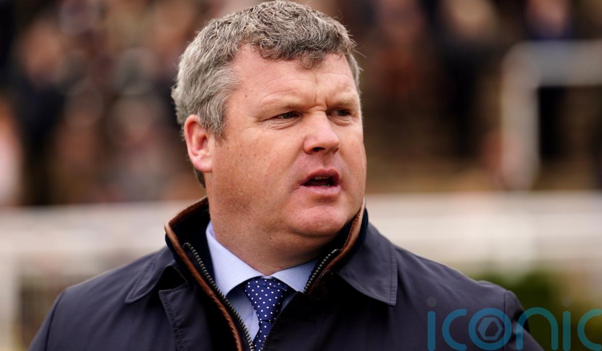 RACING: Elliott plays three aces in fascinating Grade Two at Naas ...