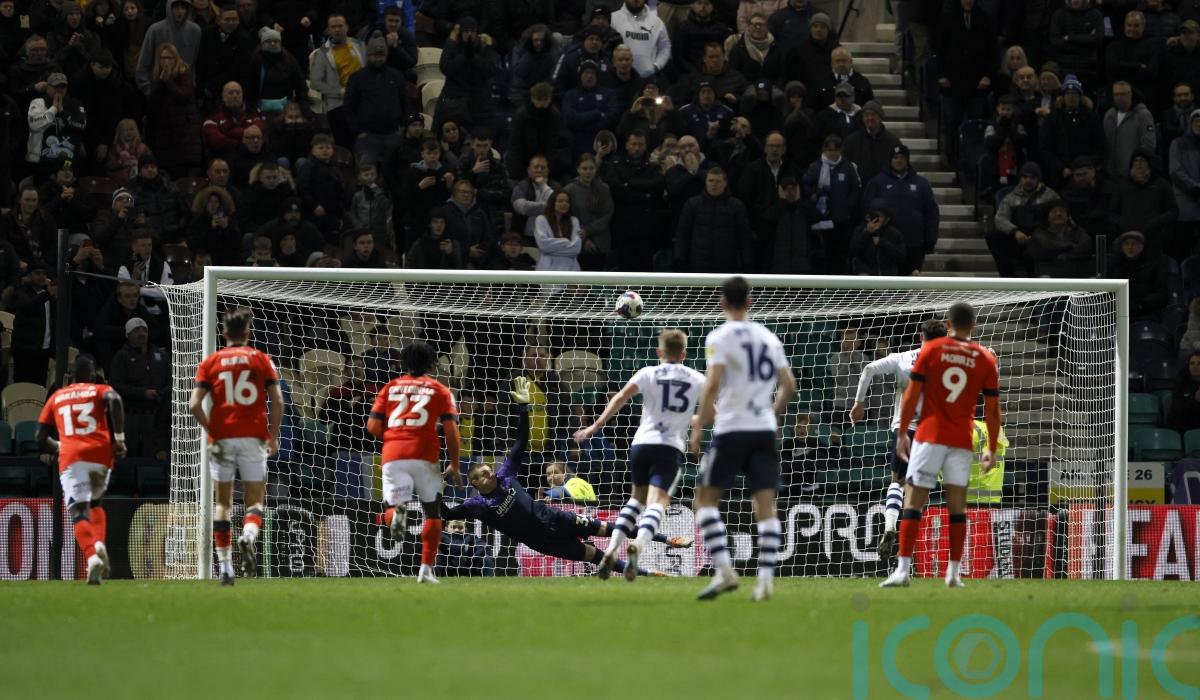 Troy Parrott’s penalty earns 10-man Preston a point against Luton ...