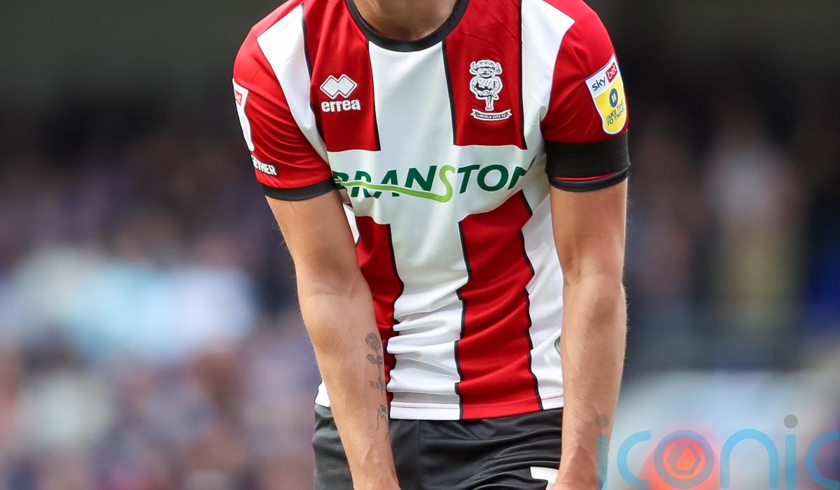 Daniel Mandroiu levels for Lincoln as Sheffield Wednesday dip continues ...