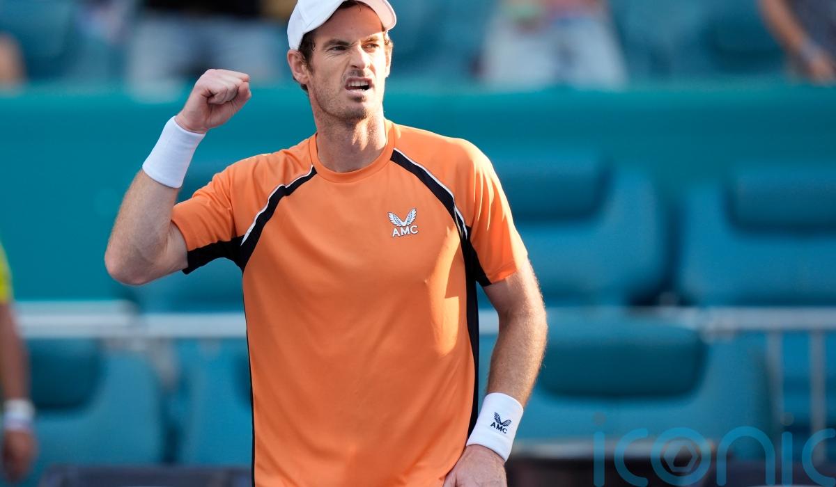Andy Murray scores impressive win over Tomas Martin Etcheverry at Miami ...