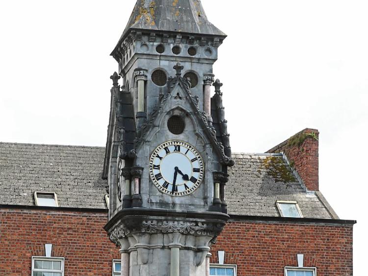 Time standing still: Limerick's iconic Tait’s Clock comes ticking to a ...