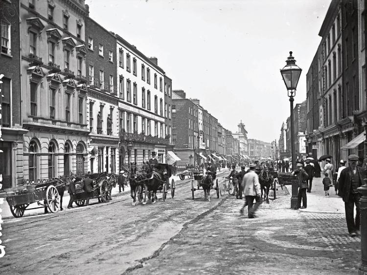 Sean Curtin's Stroll Down Memory Lane: Limerick stories told in ...