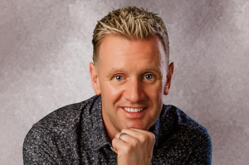 Catch Country Music star Mike Denver in Birdhill this weekend ...