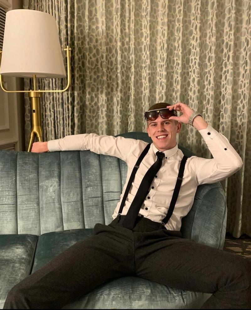 TikTok users won't 'Simmer Down' over Versatile's Casper Walsh's debut ...