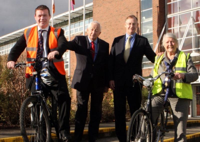 Minister wants Limerick to get back on the bike and bus - Limerick Live