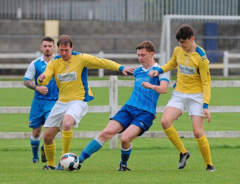 #SLIDESHOW Regional remain top, as Nenagh AFC win at Fairview - Photo 1 ...