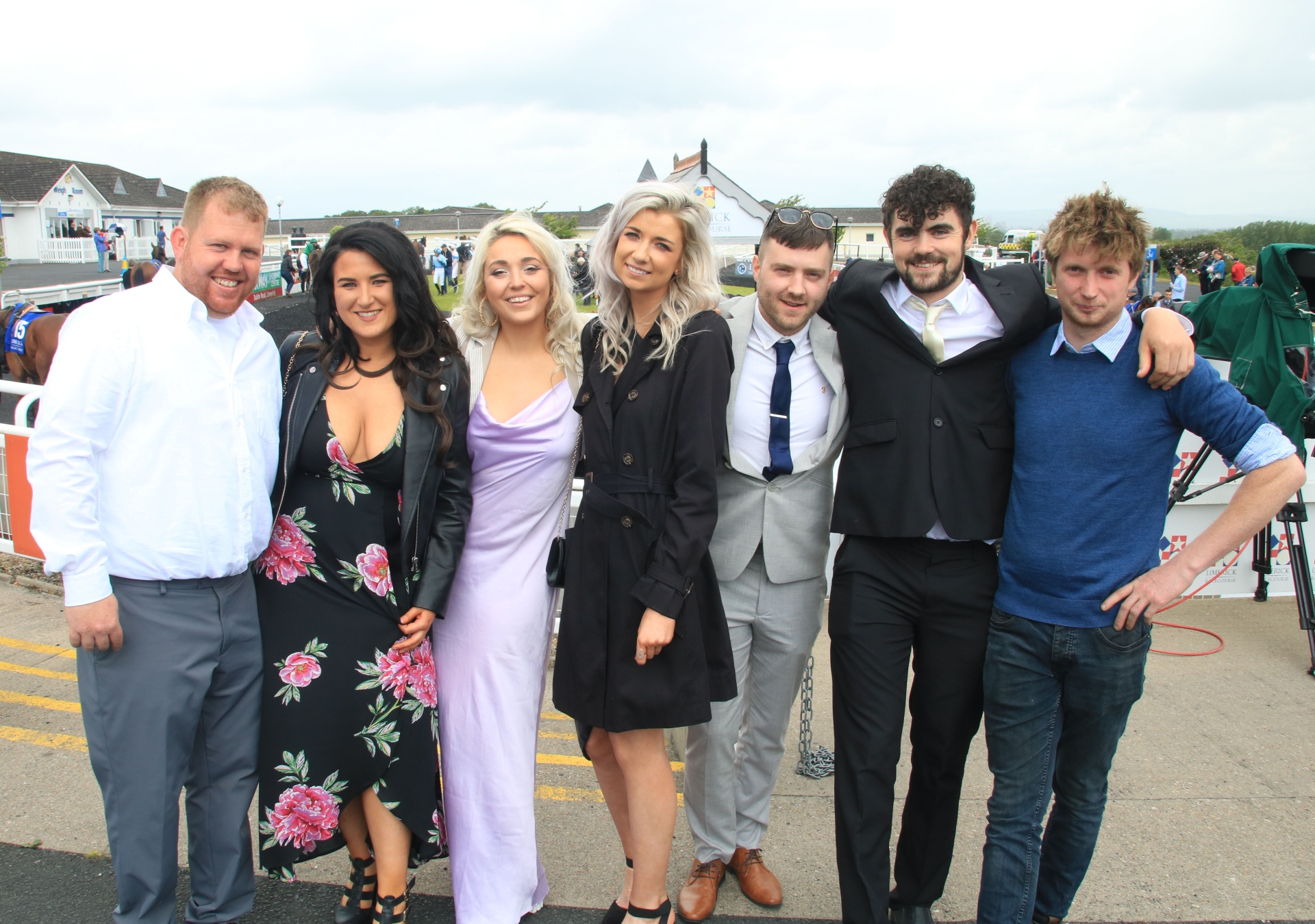 In Pictures: More photographs from Ladies Day at Limerick Races - Page ...