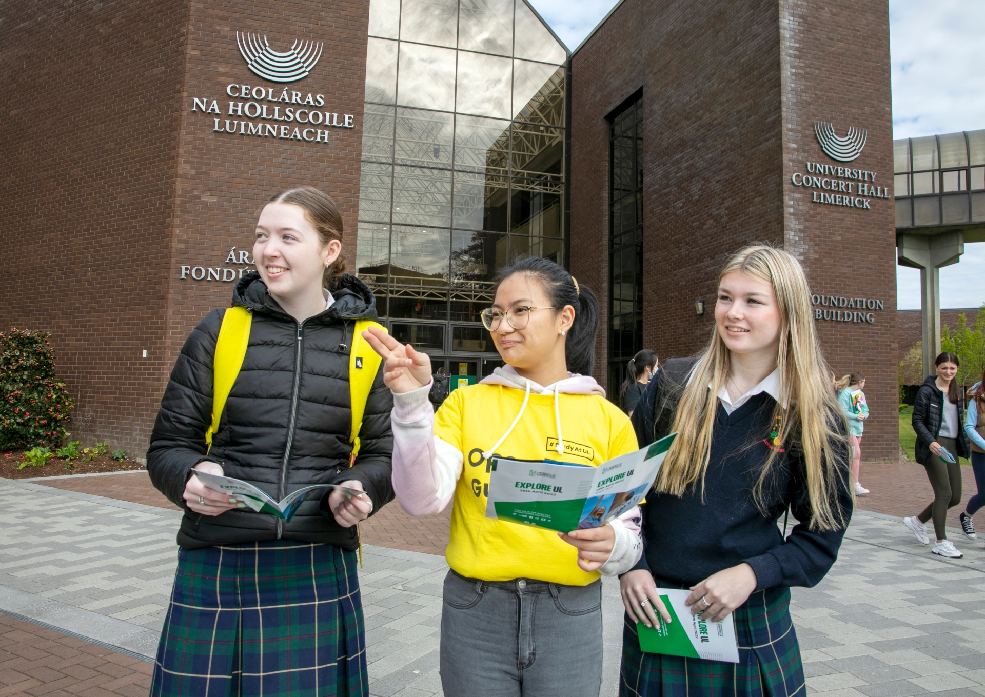 Thousands attend first-ever Spring open day at University of Limerick ...