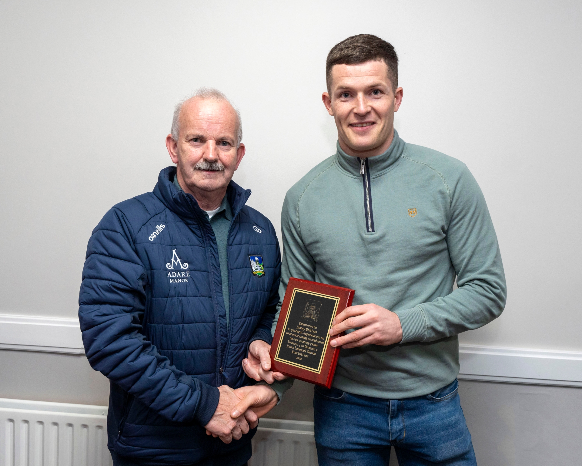 In Pictures: Limerick footballers pay tribute to their former manager ...