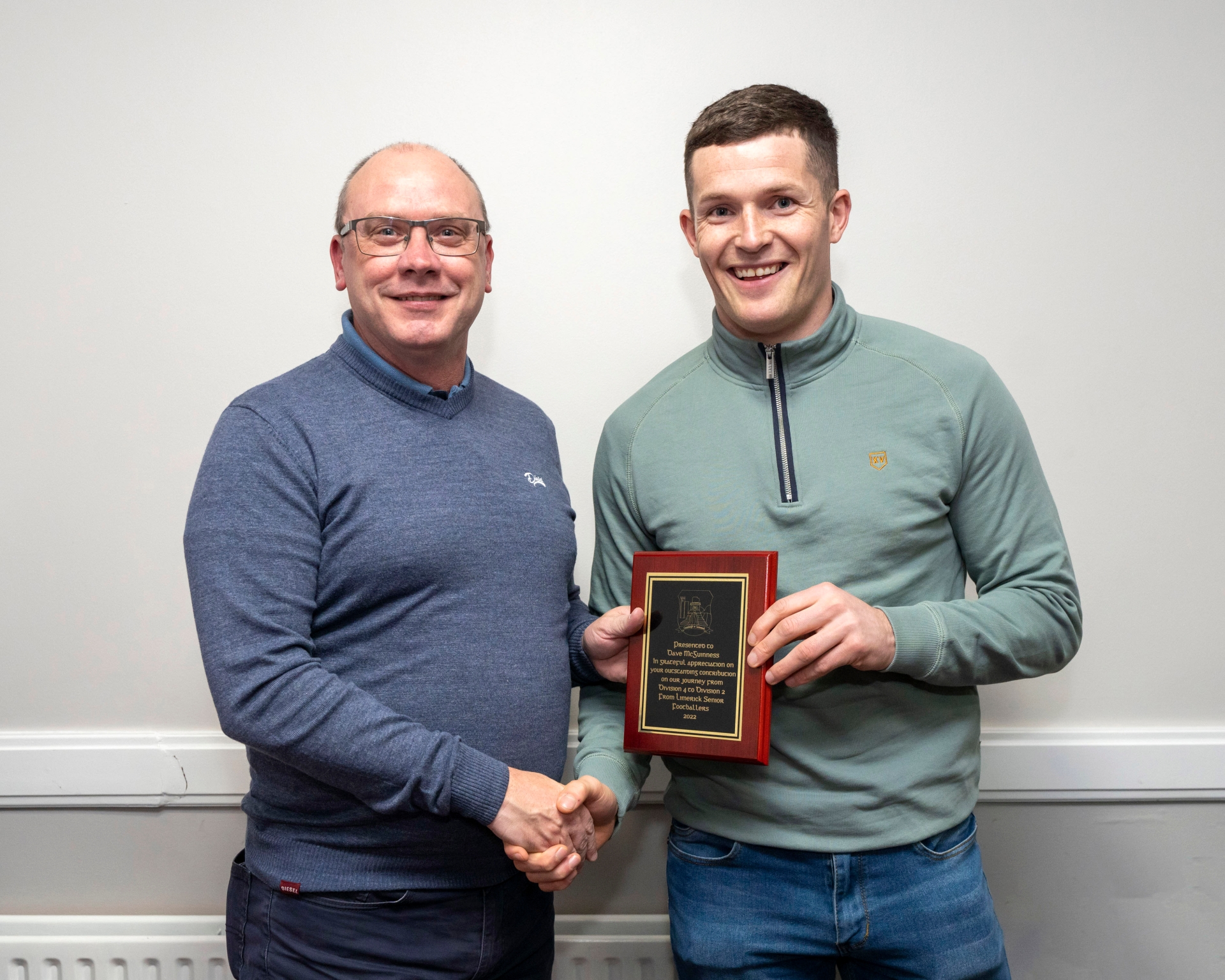 In Pictures: Limerick footballers pay tribute to their former manager ...