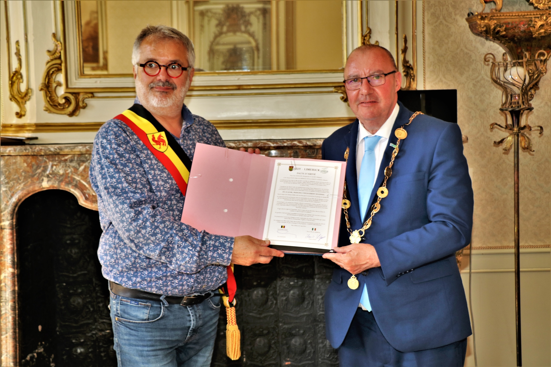 Mayor of Limerick visits burial site of 'hero' Patrick Sarsfield in ...
