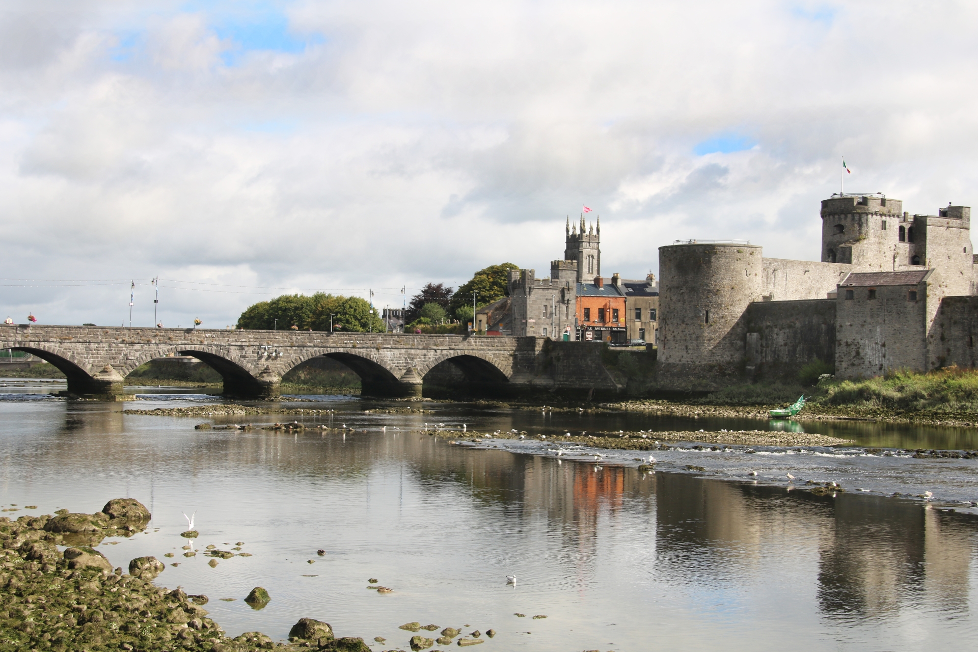 MeghannMix: Are you loved up in Limerick? Make it a date to remember ...