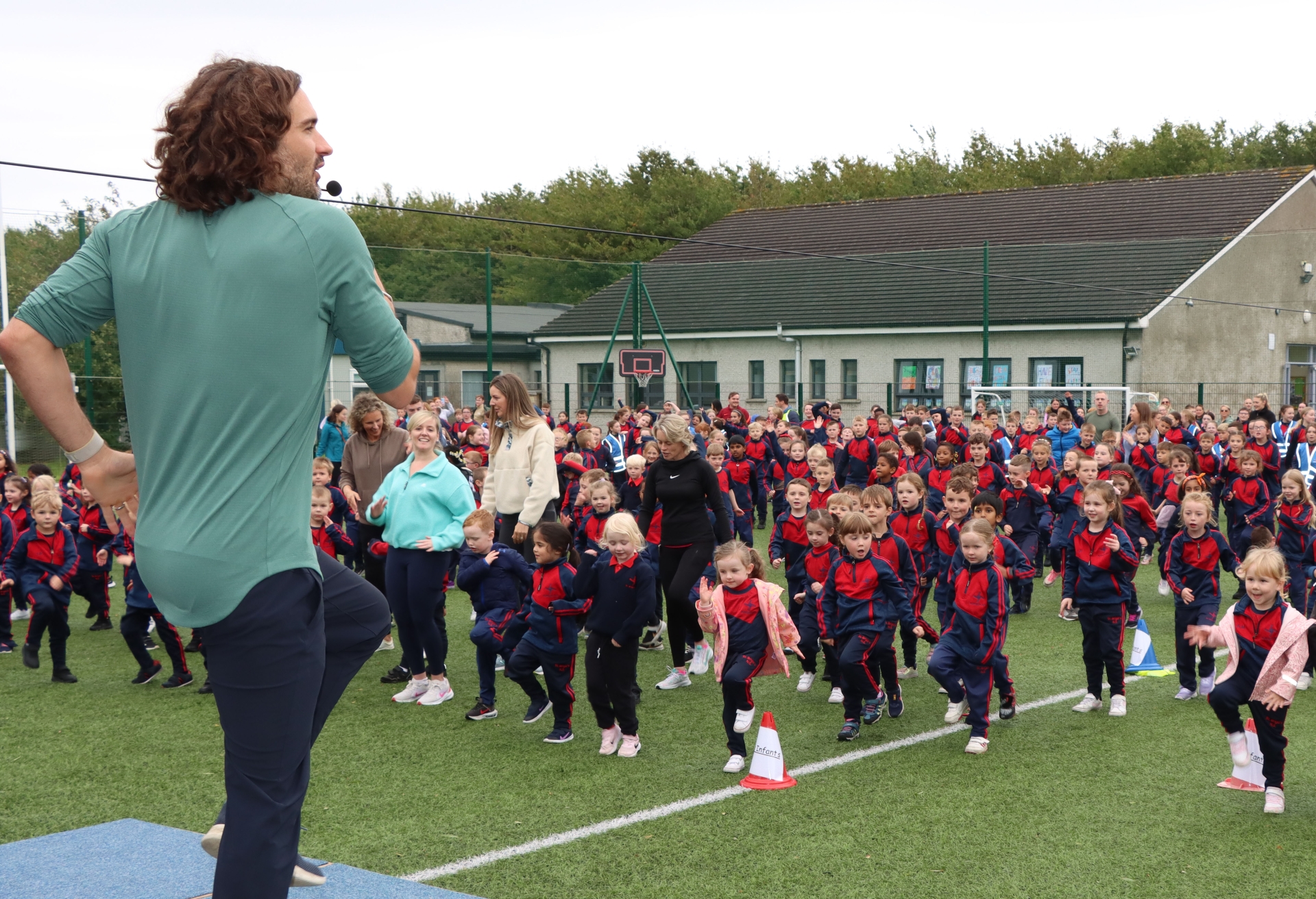 In Pictures: Joe Wicks pays special visit to Limerick school - Page 20 ...