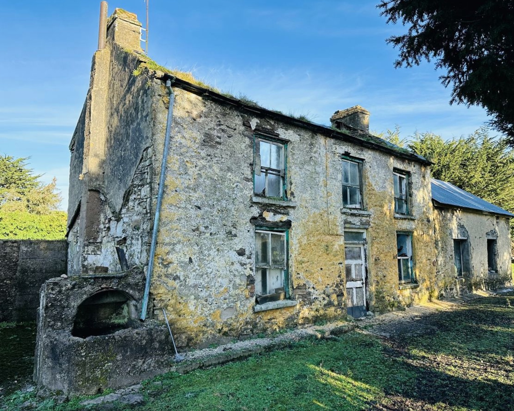 PICTURES: Charming Limerick house for sale for just €65,000 needs new ...