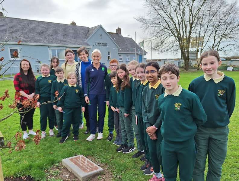 PICTURES: Olympian pays special visit to Limerick school - Page 1 of 5 ...