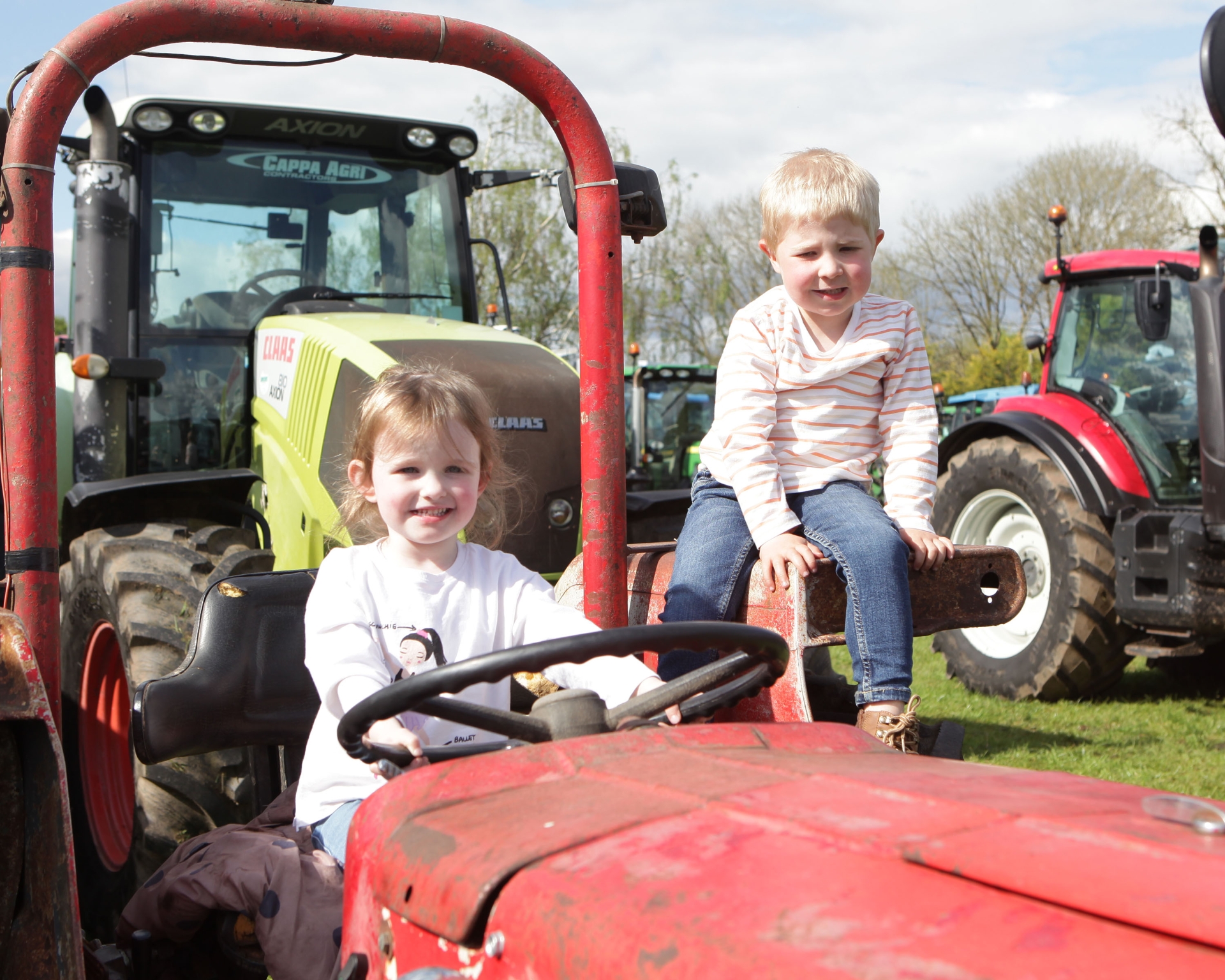 PICTURES: Truck and tractor run in memory of late Limerick teenager ...