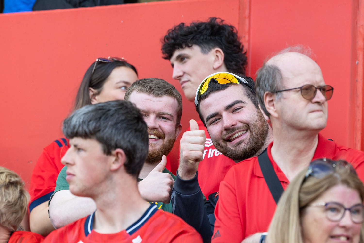 PICTURES: Munster Rugby fans in 'seventh heaven' after runaway URC win ...