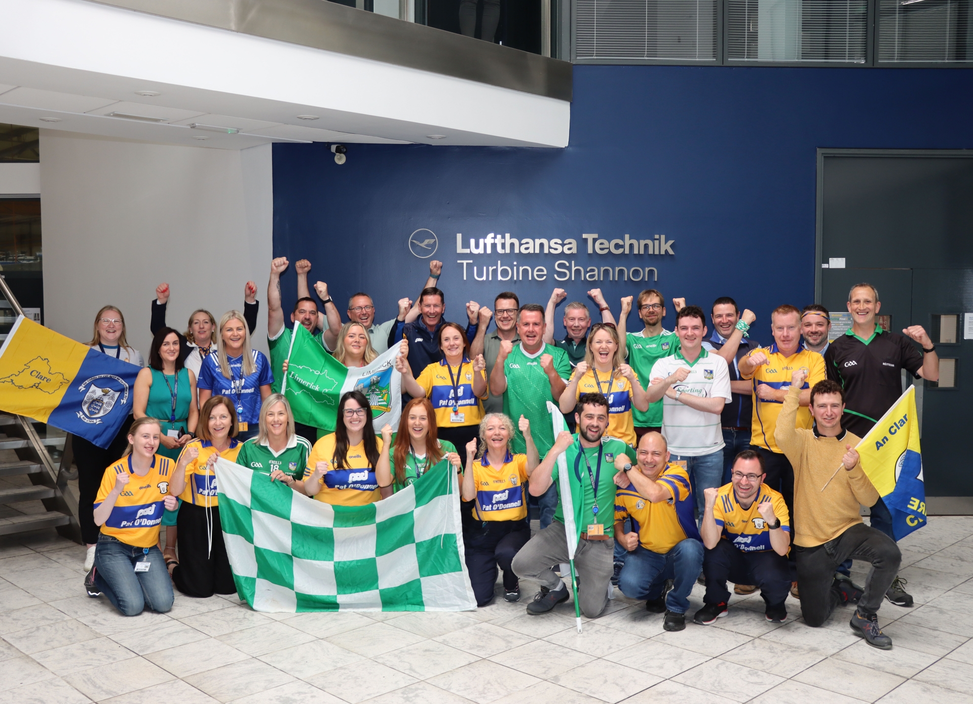 PICTURES: Craic and banter is mighty ahead of Munster final - Page 10 ...