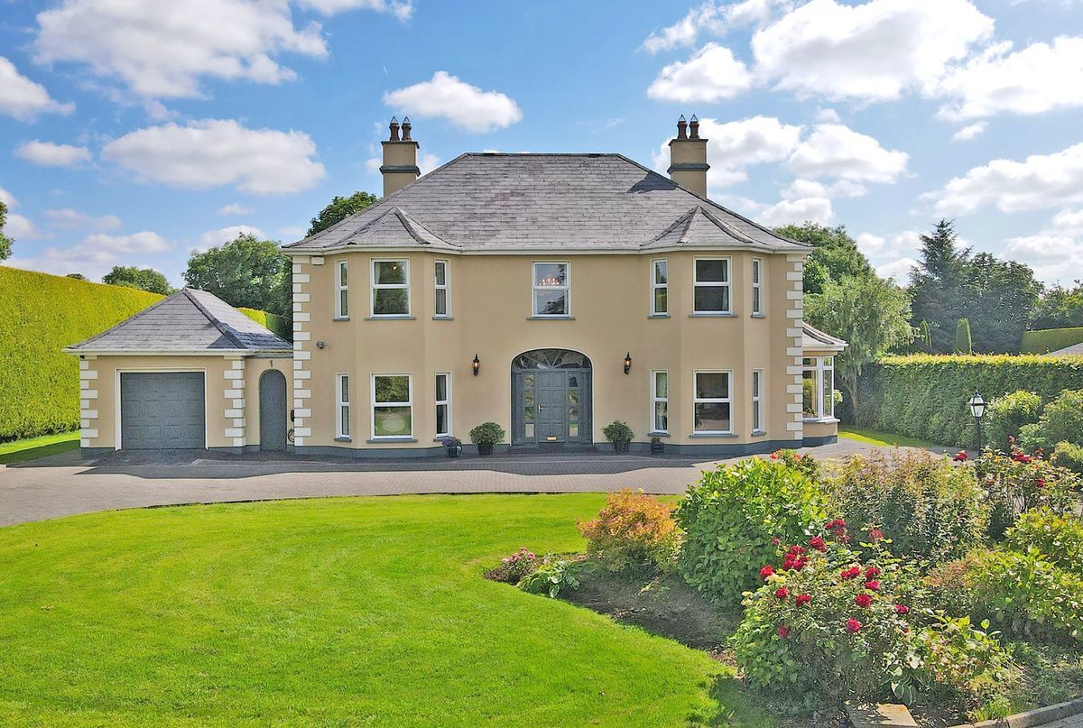 PICTURES: Inside incredible Limerick mansion with garden to die for as ...