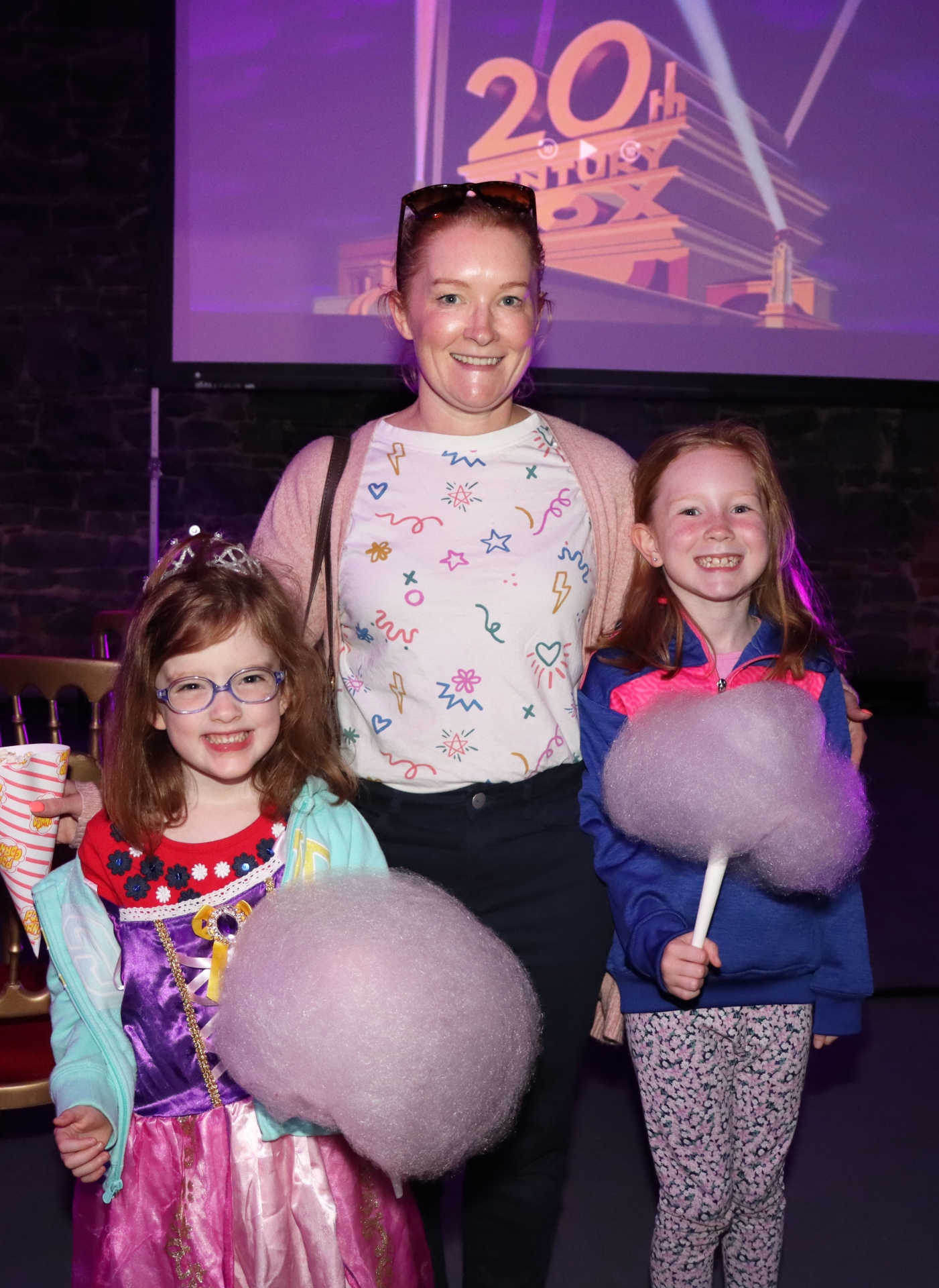 PICTURES: The Greatest Showman thrills crowds at pop up cinema in ...