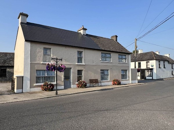 PICTURES: Five-bed Tipperary house in heart of village awaits new lease ...