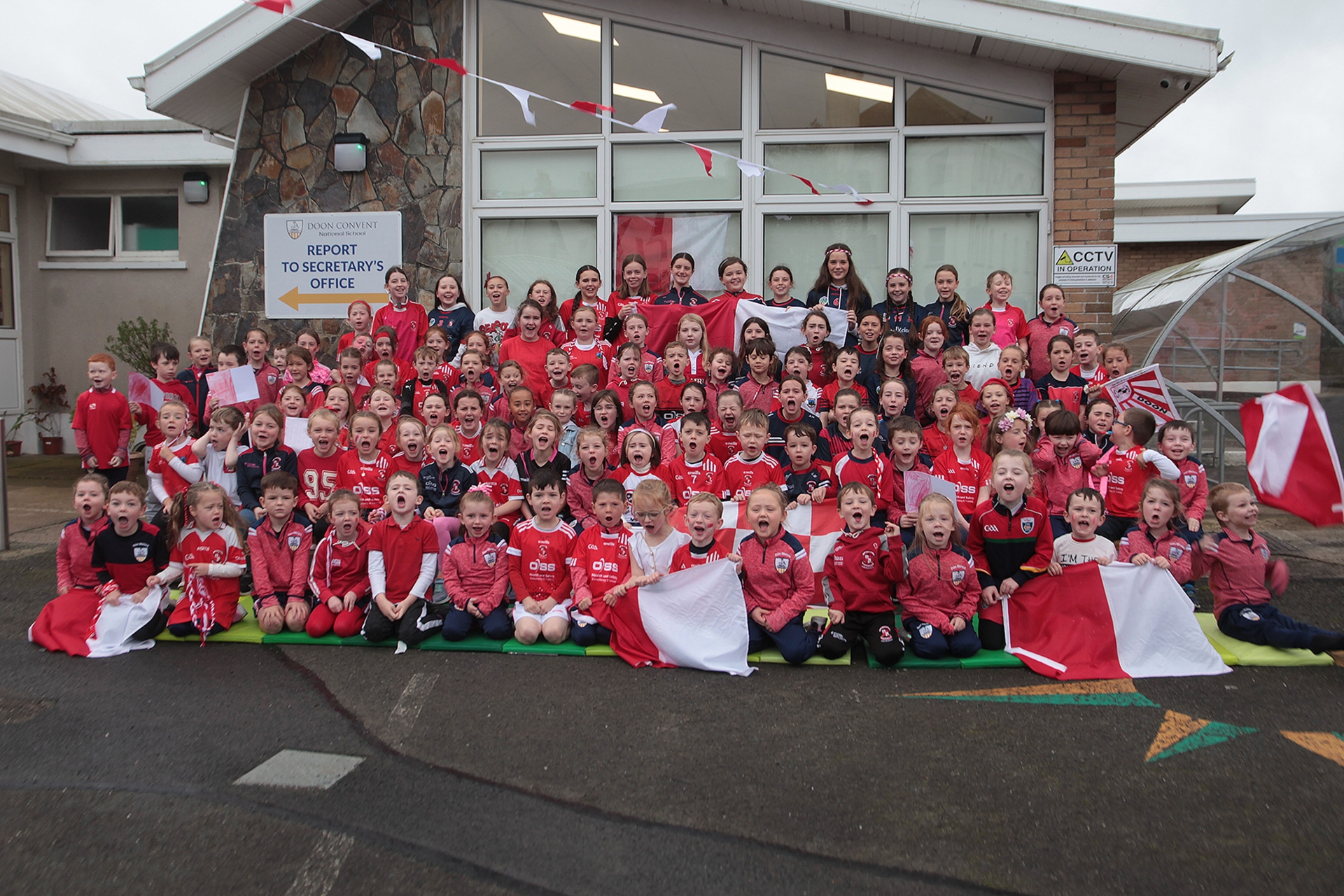 PICTURES: Excitement reaches fever pitch in Doon ahead of the Limerick ...