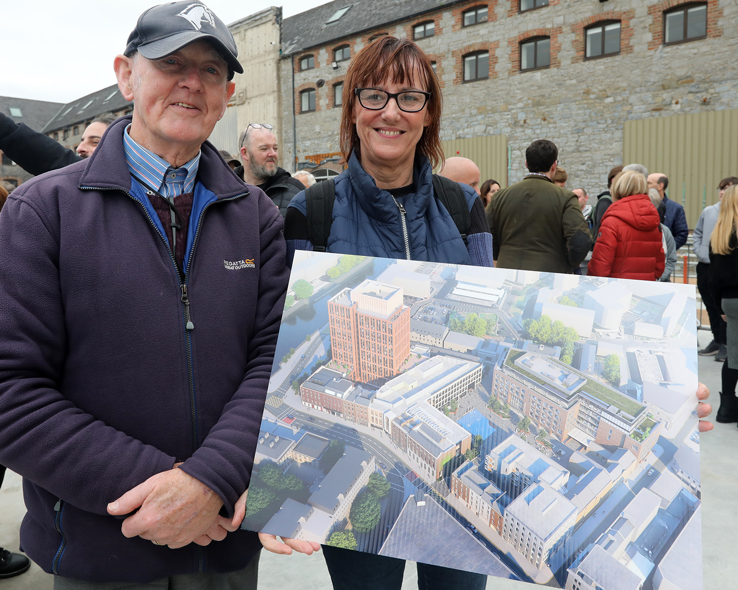 PICTURES: Opera Square viewing for members of the public - Page 5 of 13 ...
