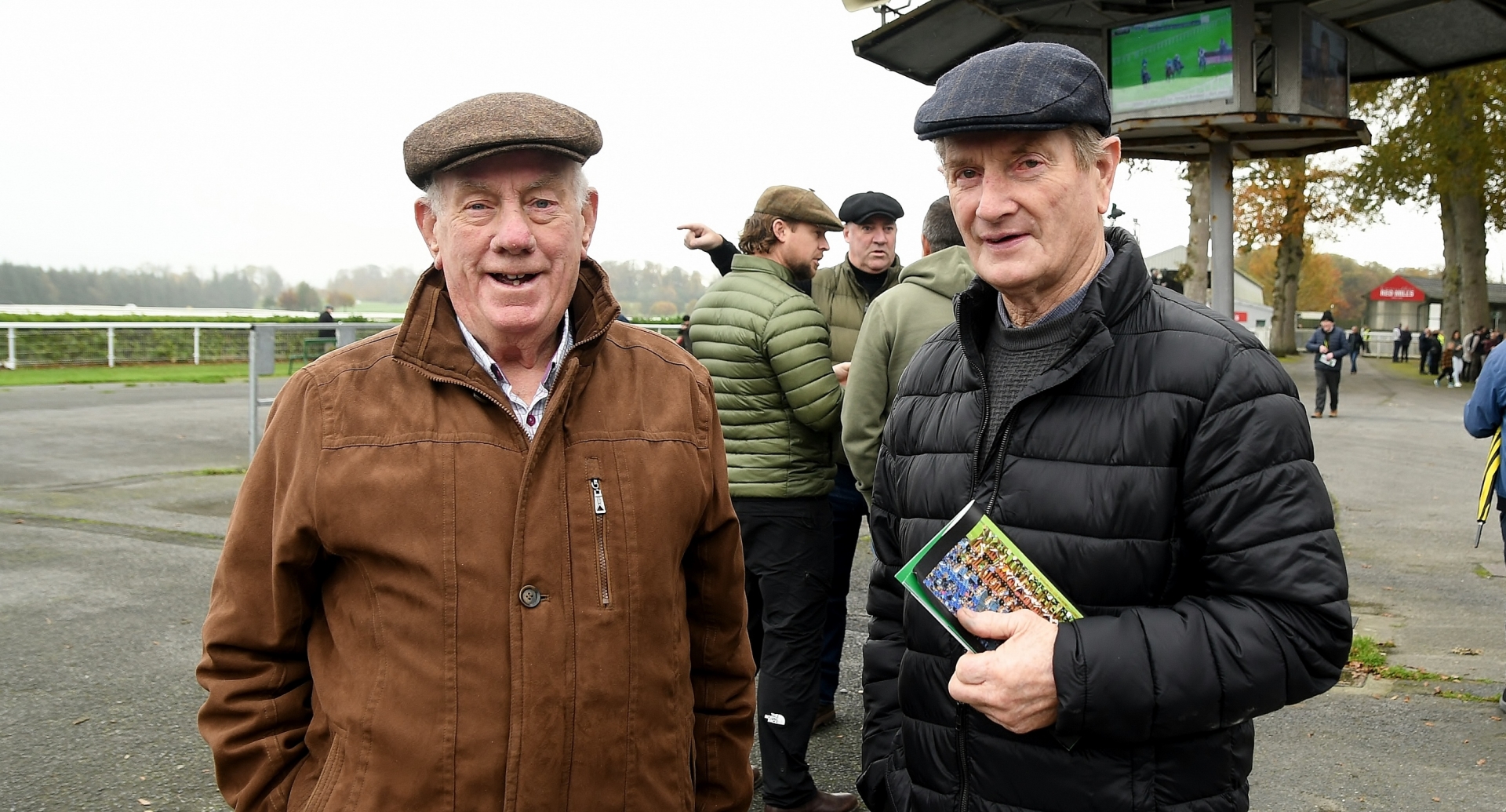 PICTURES: All smiles at Kilkenny race day - Page 8 of 14 - Kilkenny Live
