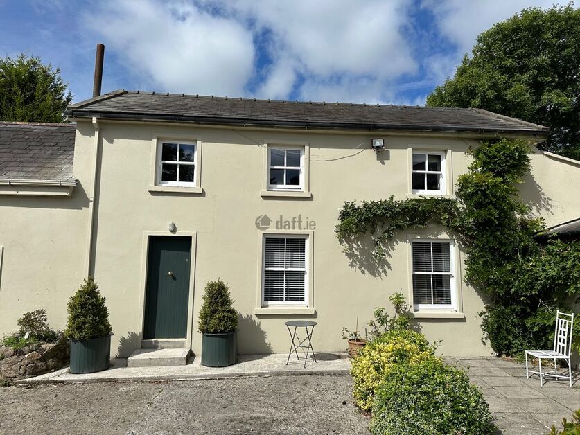 PICTURES: Looking to rent? This dreamy Waterford home could be the ...