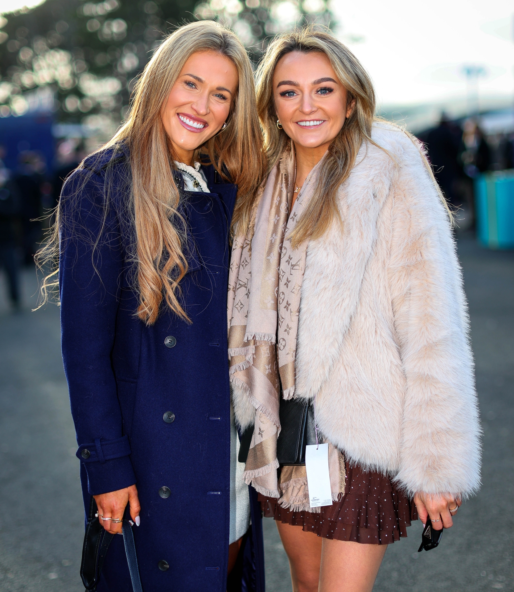 IN PICTURES: Racegoers flock to spectacular Christmas racing fixtures ...